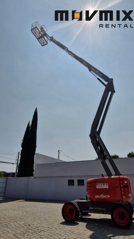 Plataforma Articulada Diesel 20m - Skyjack SJ60-AJ | Movmix